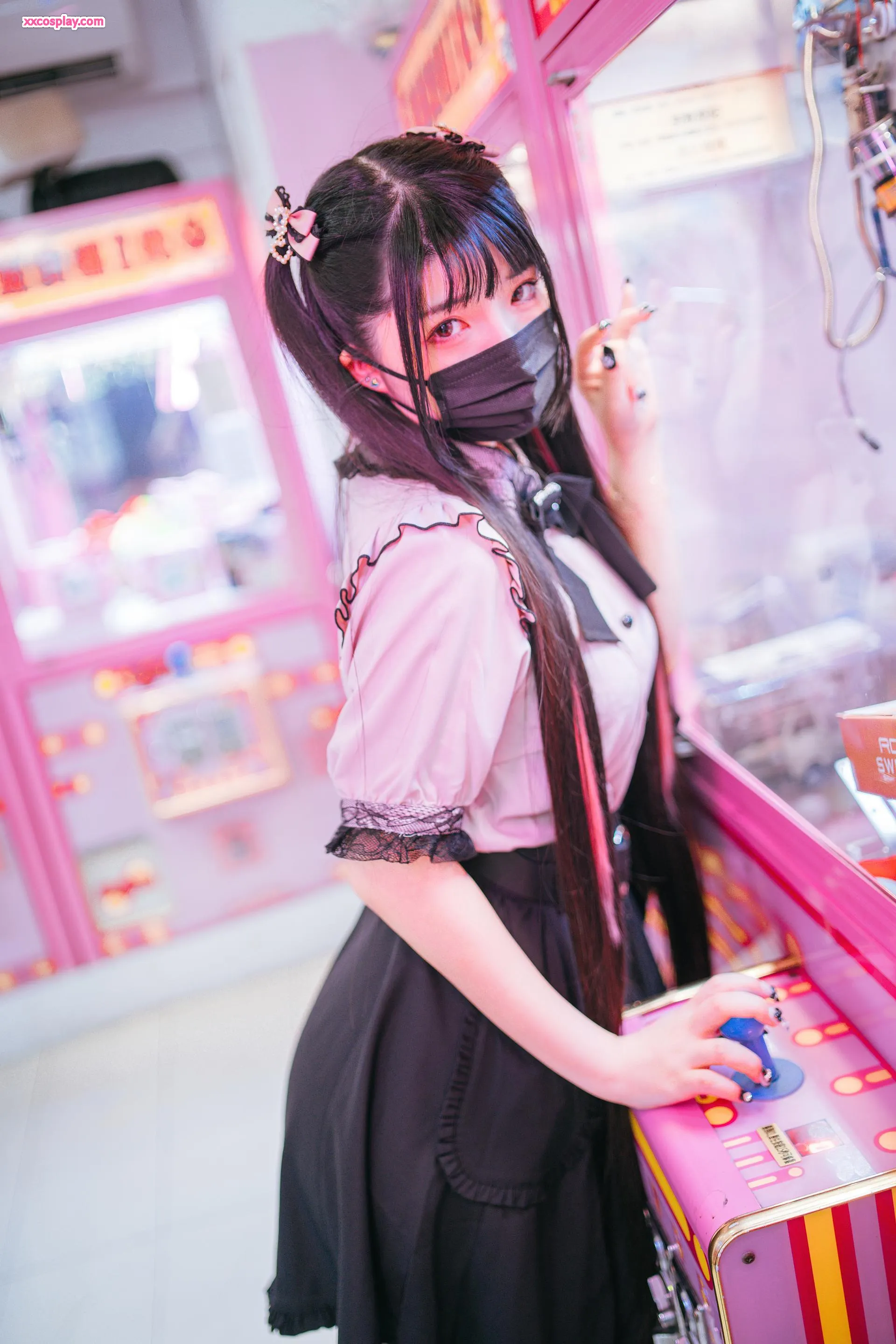 Raku - Night Lily: God-Awaiting Girl | xxcosplay